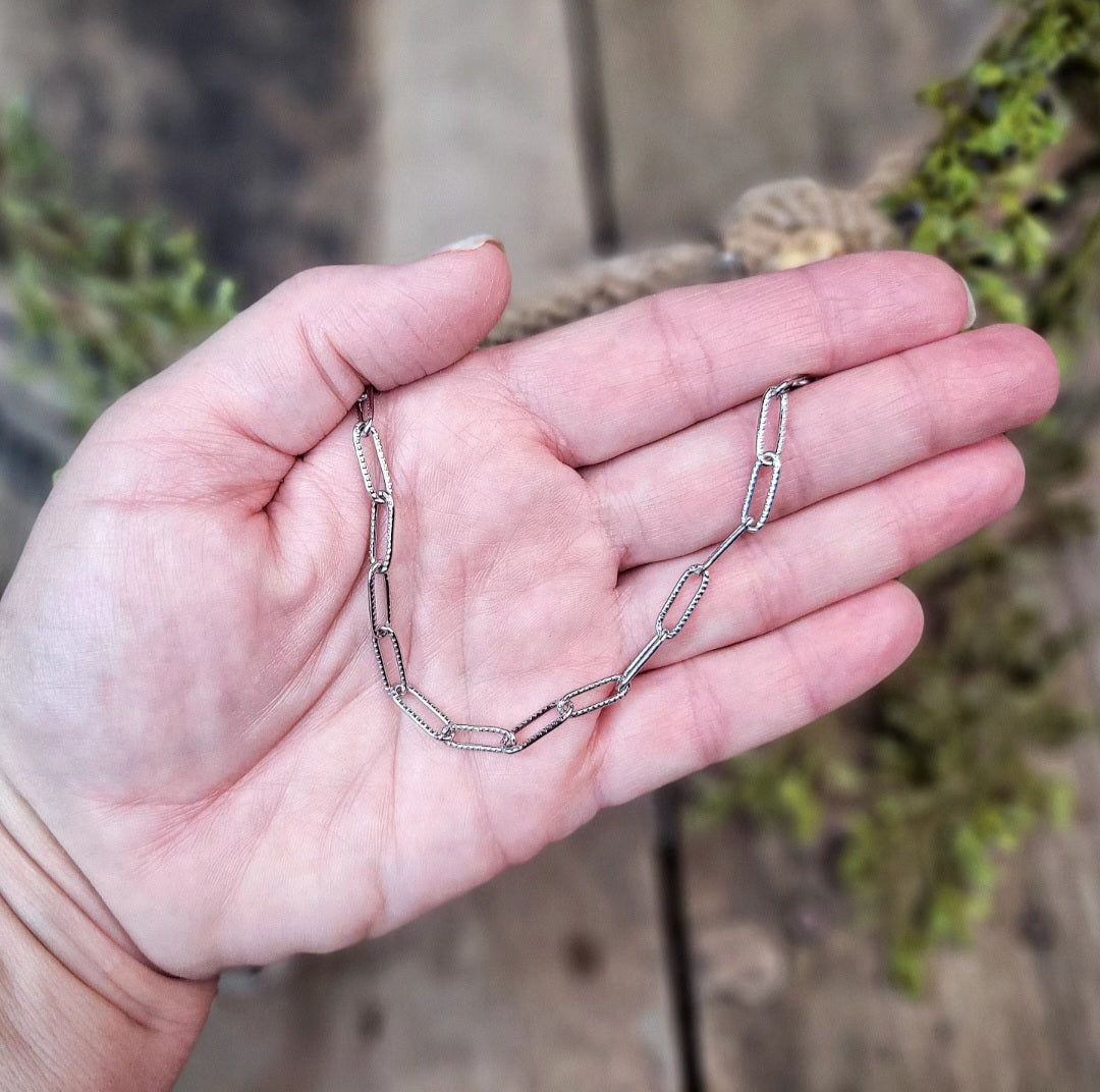 RTS - Paperclip Chain Necklace - Lined Link – Buffalo Wild Co